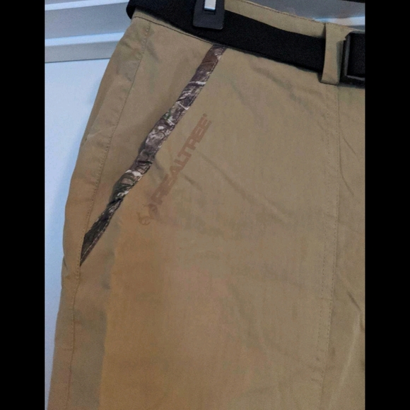 Realtree | Shorts | Real Tree Brand Cargo Shorts Size 32 | Poshmark